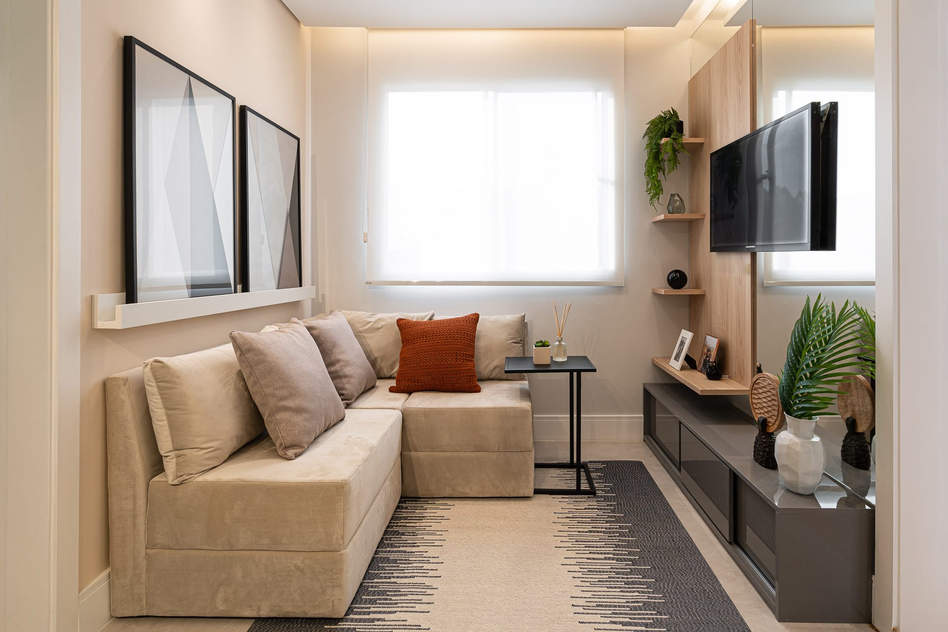 Decoração sala de estar pequena: veja soluções para otimizar espaço