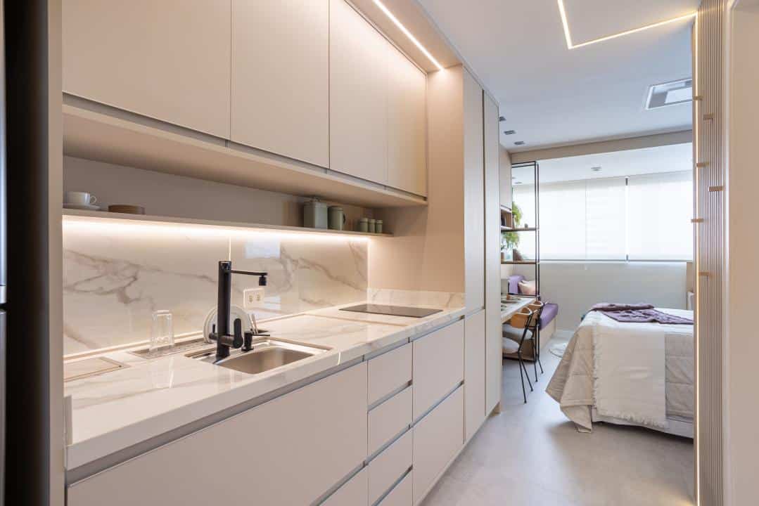 Studio de 24m²: como otimizar espaço? Veja as fotos completas